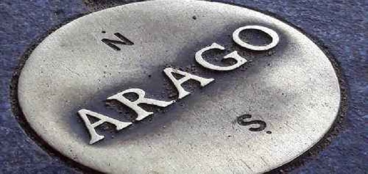 Promenade du Méridien de Paris. Au fil des Clous Arago.